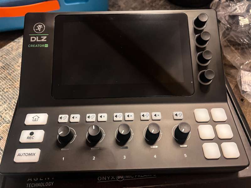 Mackie DLZ Creator XS digital mixer review - The Gadgeteer