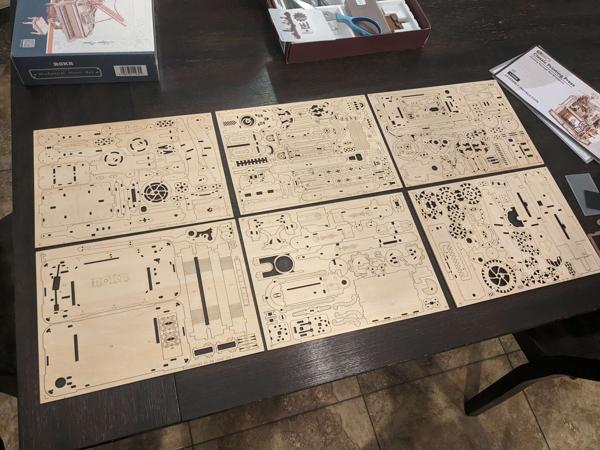 Robotime ROKR Classic Printing Press 3D Puzzle review - A complex, fun ...