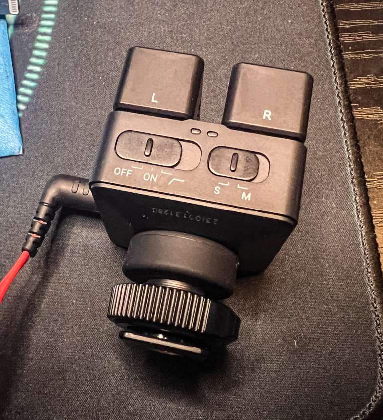 Zeniko smartphone video rig MR11 kit review - add a light and mic to ...