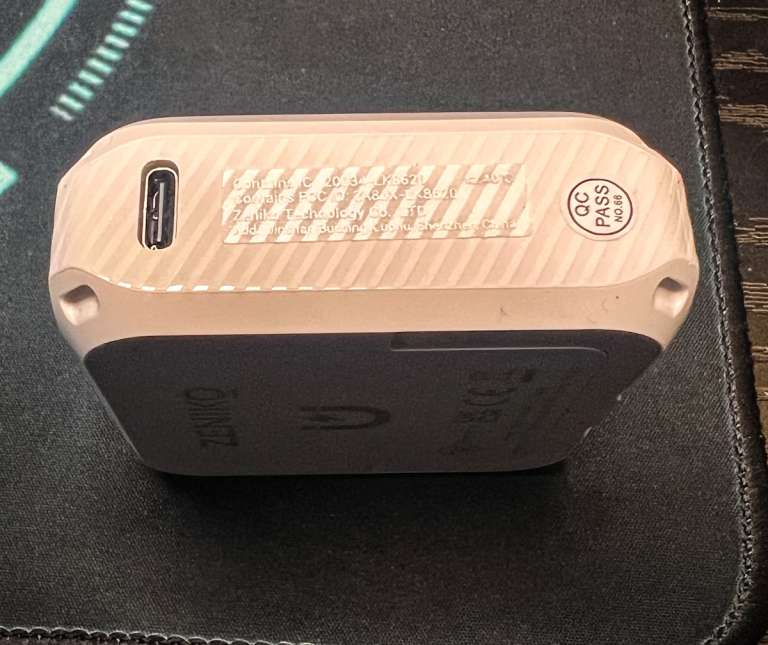 Zeniko smartphone video rig MR11 kit review - add a light and mic to ...