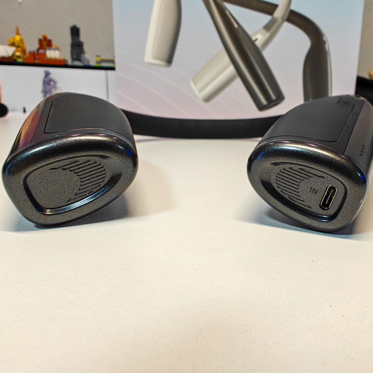 ZyberVR Neck Power Bank review - better than a powerbank in your pocket ...