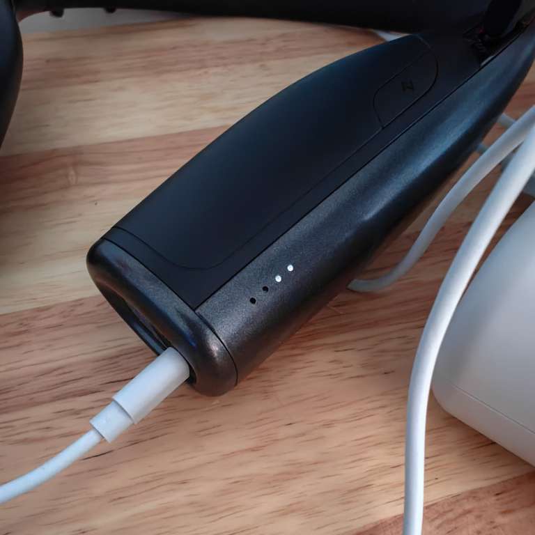 ZyberVR Neck Power Bank review - better than a powerbank in your pocket ...