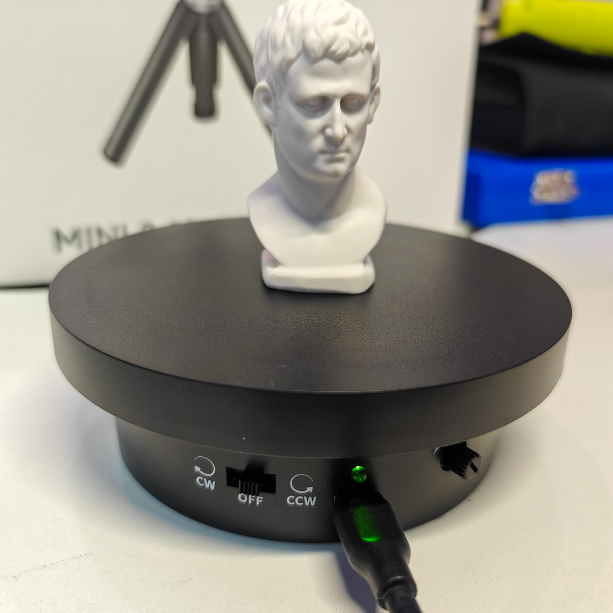 REVOPOINT Mini 2 3D scanner review - copy and paste IRL! - The Gadgeteer