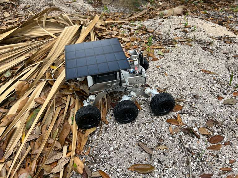 SunFounder GalaxyRVR Mars Rover Kit for Arduino review - start your ...