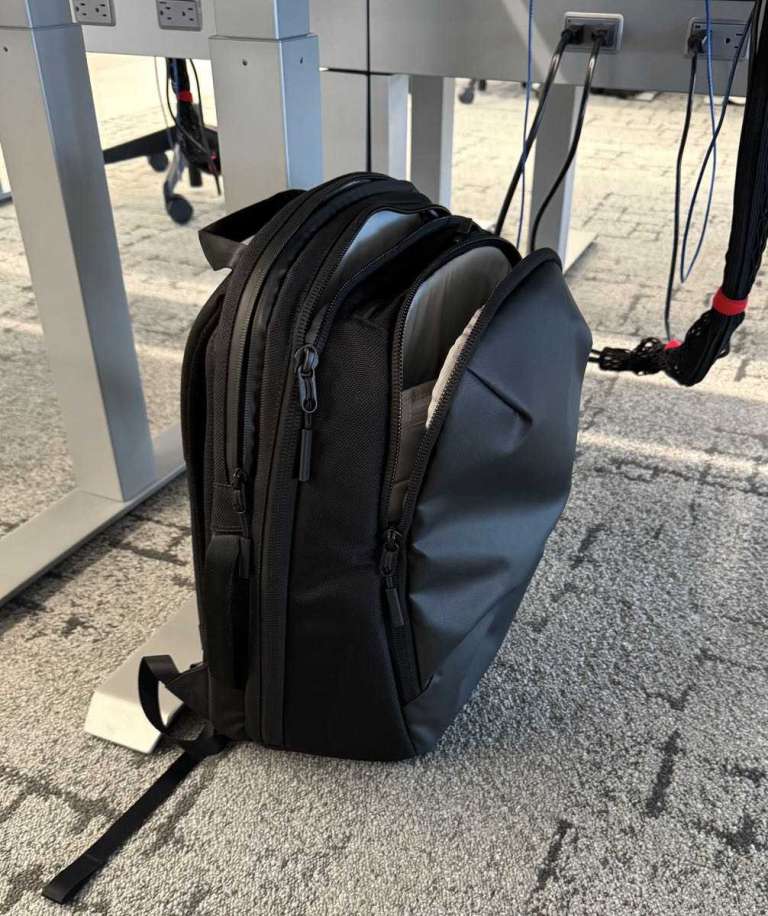 AER Tech Pack 3 backpack review - it's made for the road warriors ...