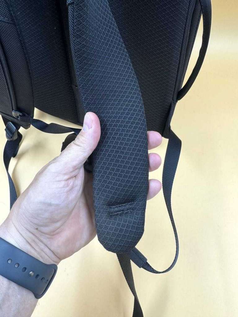 AER Tech Pack 3 backpack review - it's made for the road warriors ...