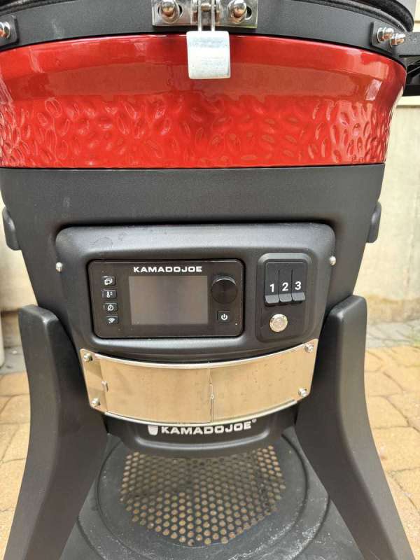 Kamado Joe Konnected Joe Digital Charcoal Grill & Smoker review - The ...