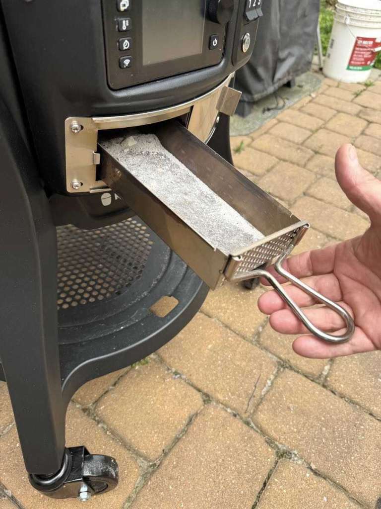 Kamado Joe Konnected Joe Digital Charcoal Grill & Smoker review - The ...