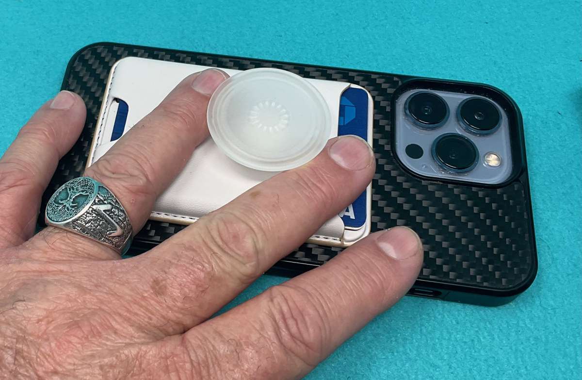 PopSockets PopWallet+ for MagSafe review - turns out, you CAN take it ...