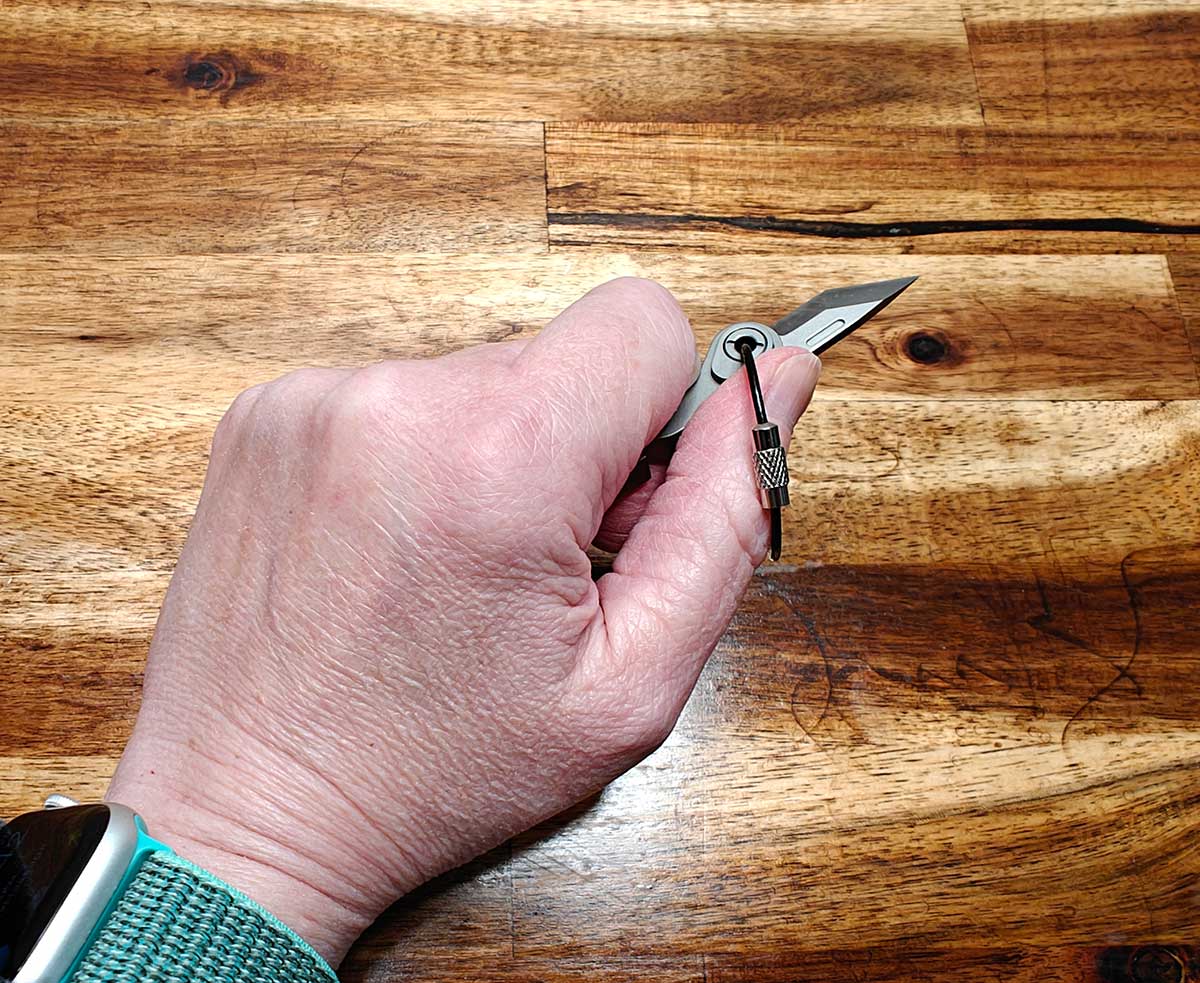 ThruNite Titanium keychain knife review - The Gadgeteer