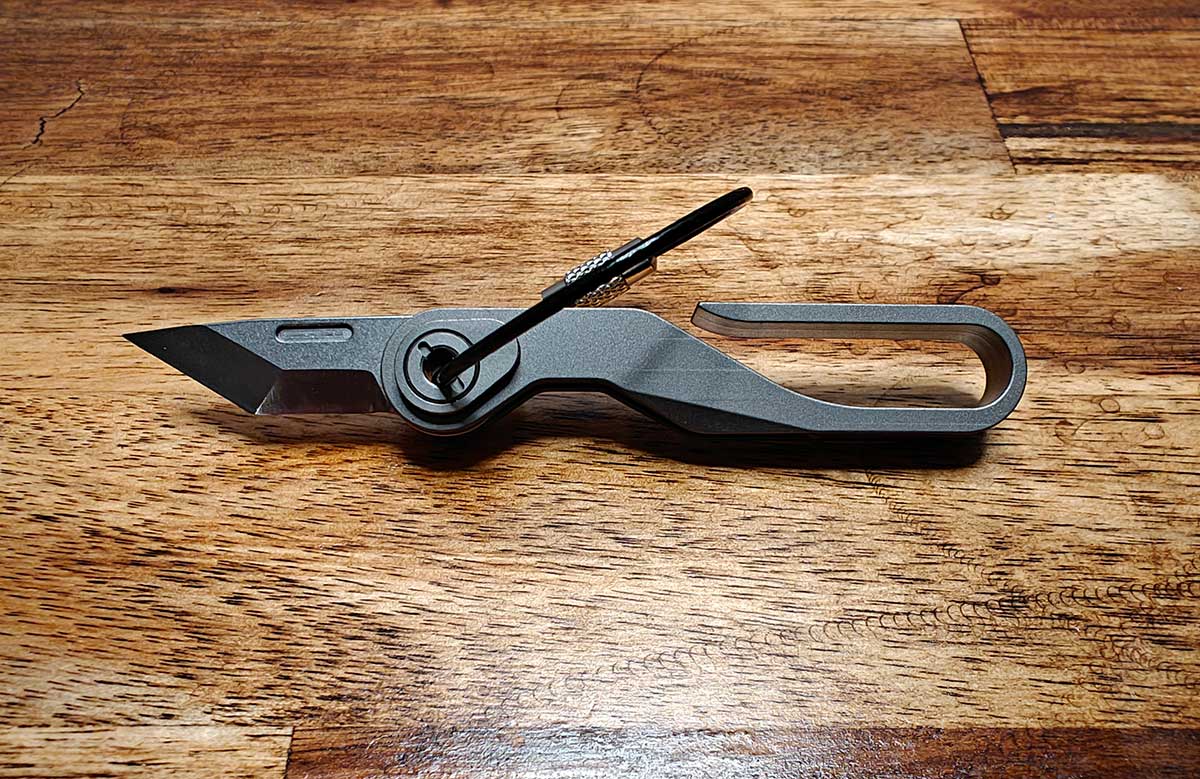 ThruNite Titanium keychain knife review - The Gadgeteer