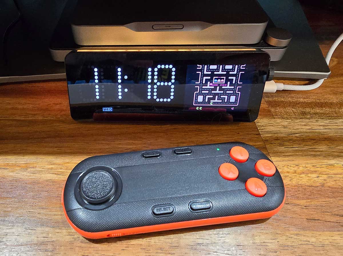 Vobot Mini Dock review - A very cool 7-in-1 desk hub app clock! - The Gadgeteer
