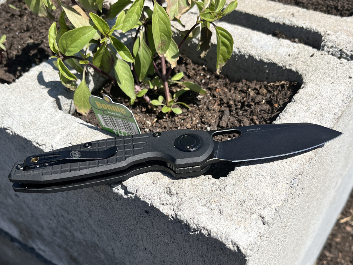 Vosteed Ankylo Pocket Knife review - The Gadgeteer