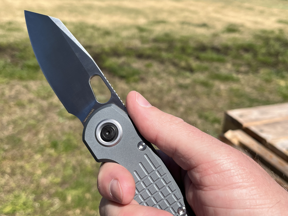 Vosteed Ankylo Pocket Knife review - The Gadgeteer