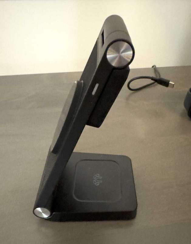 ANNNWZZD 3-in-1 Wireless Charging Station review - charges all your ...