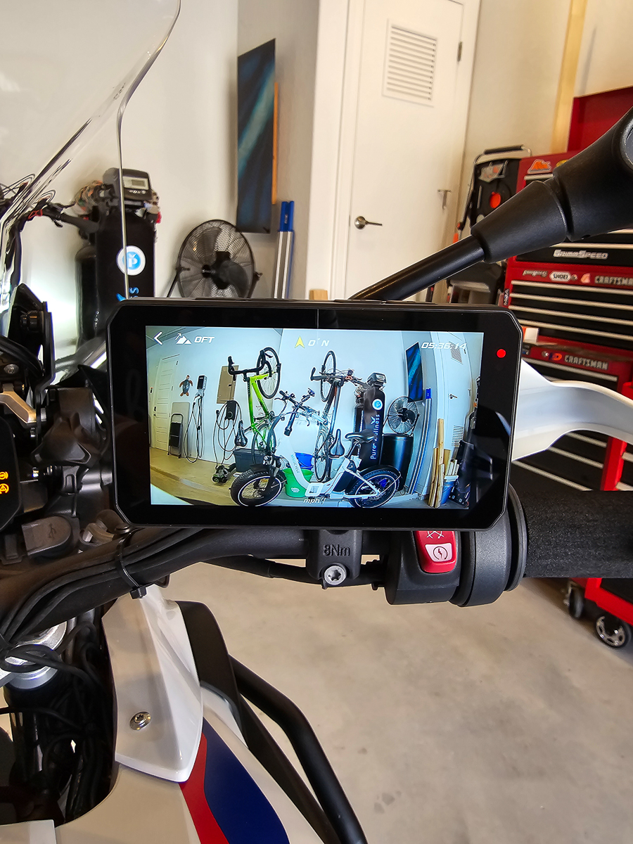 Chigee AIO-5 Lite Motorycle Smart Riding System review - Android Auto ...