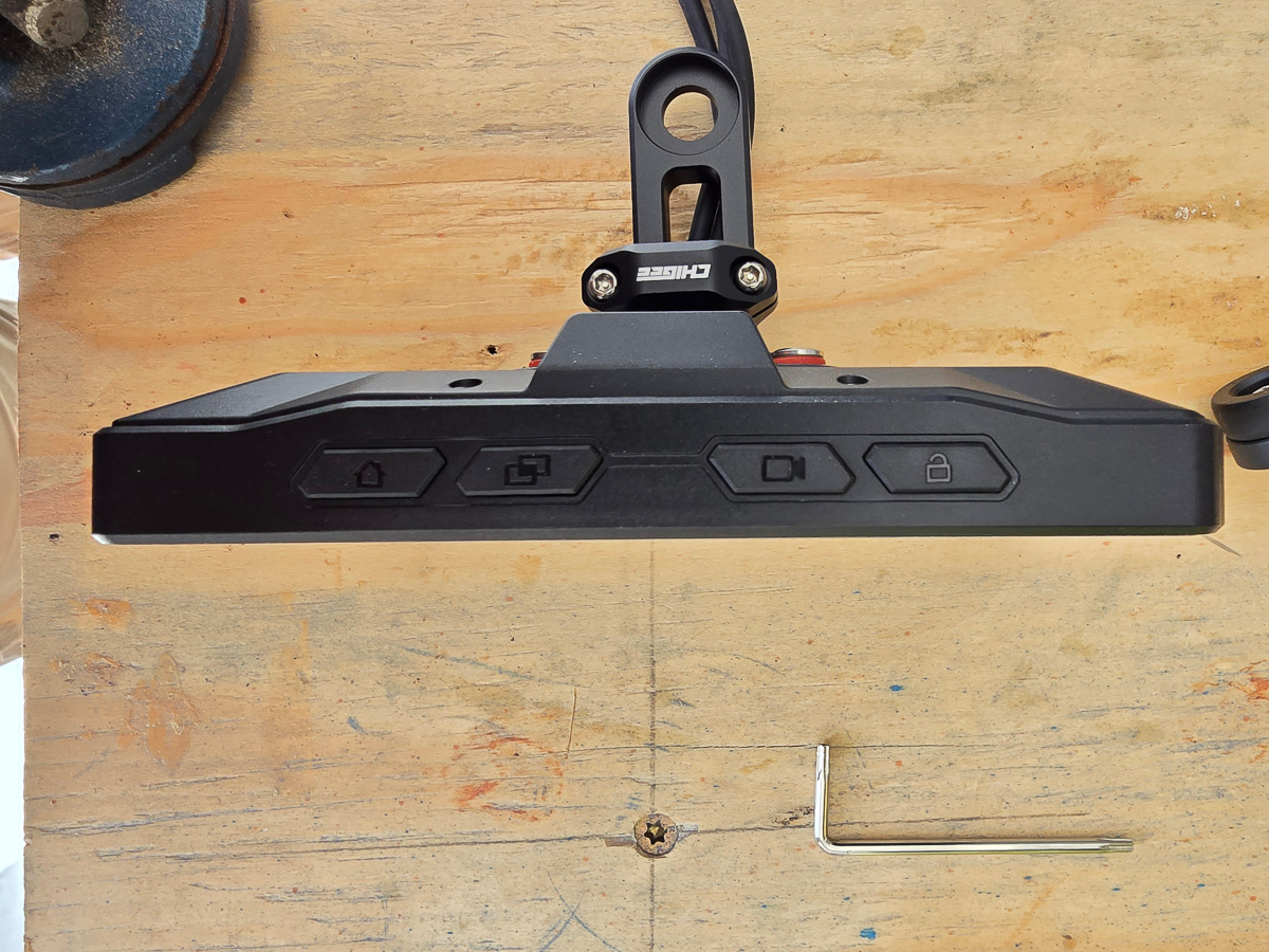 Chigee AIO-5 Lite Motorycle Smart Riding System review - Android Auto ...