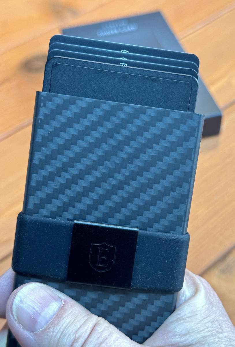 Ekster Finder Card review – Like an Apple AirTag, but in a credit card ...