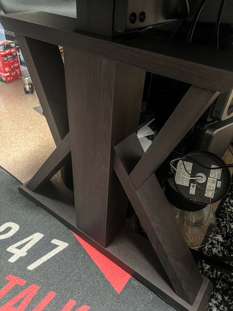 Eureka Ark X Executive Standing Desk review - The Gadgeteer