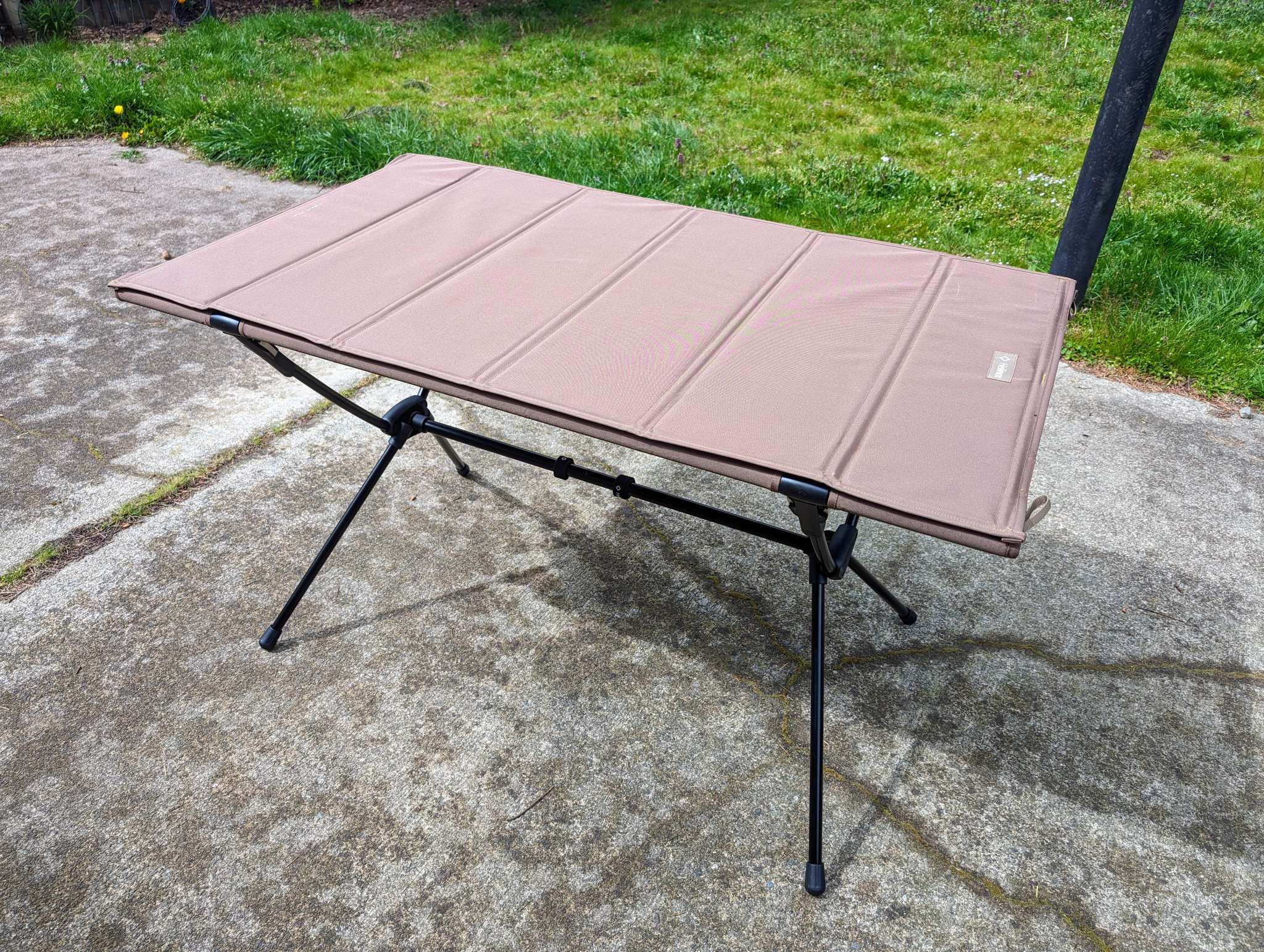 Helinox Table Four and Café Chair review - Portable table and chairs ...