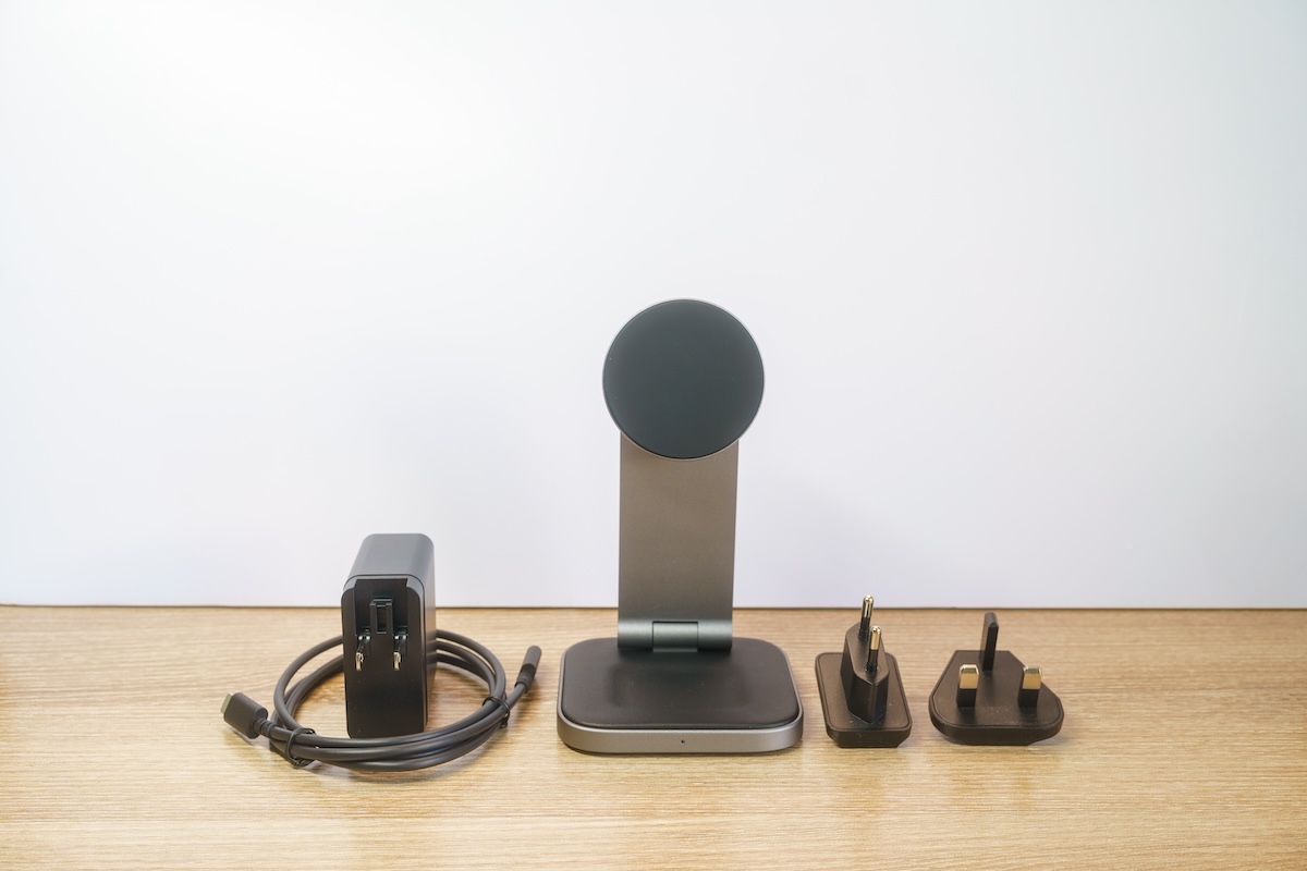 Satechi 3-in-1 Foldable Qi2 Wireless Charging Stand review - The Gadgeteer