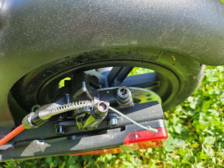 TurboAnt M10 Pro commuting electric scooter review - The Gadgeteer