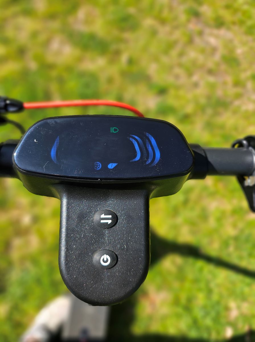 TurboAnt M10 Pro commuting electric scooter review - The Gadgeteer