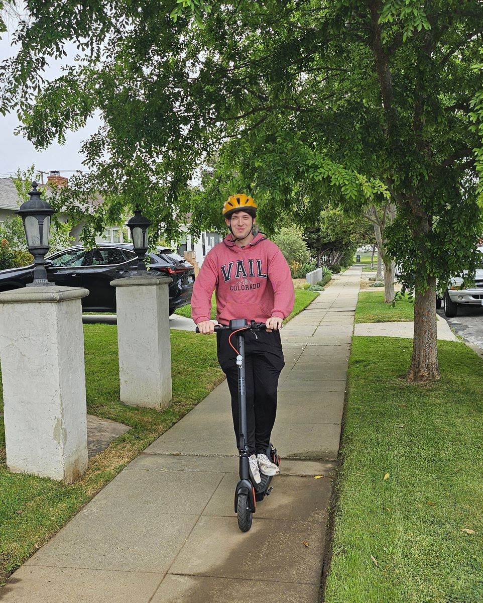 TurboAnt M10 Pro commuting electric scooter review - The Gadgeteer