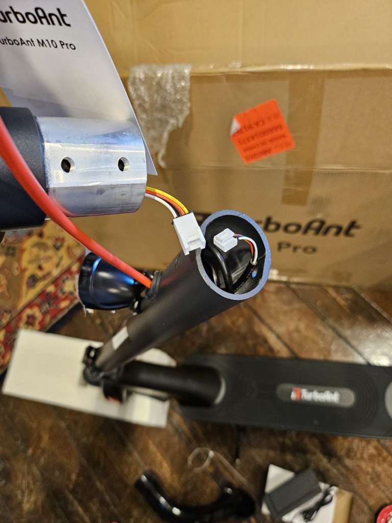 TurboAnt M10 Pro commuting electric scooter review - The Gadgeteer