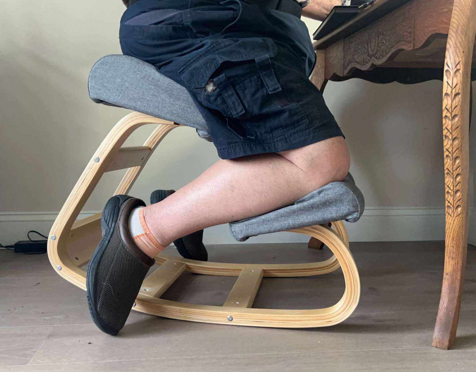 Vilno NOBEL Kneeling Chair review - Your traditional office chair is ...