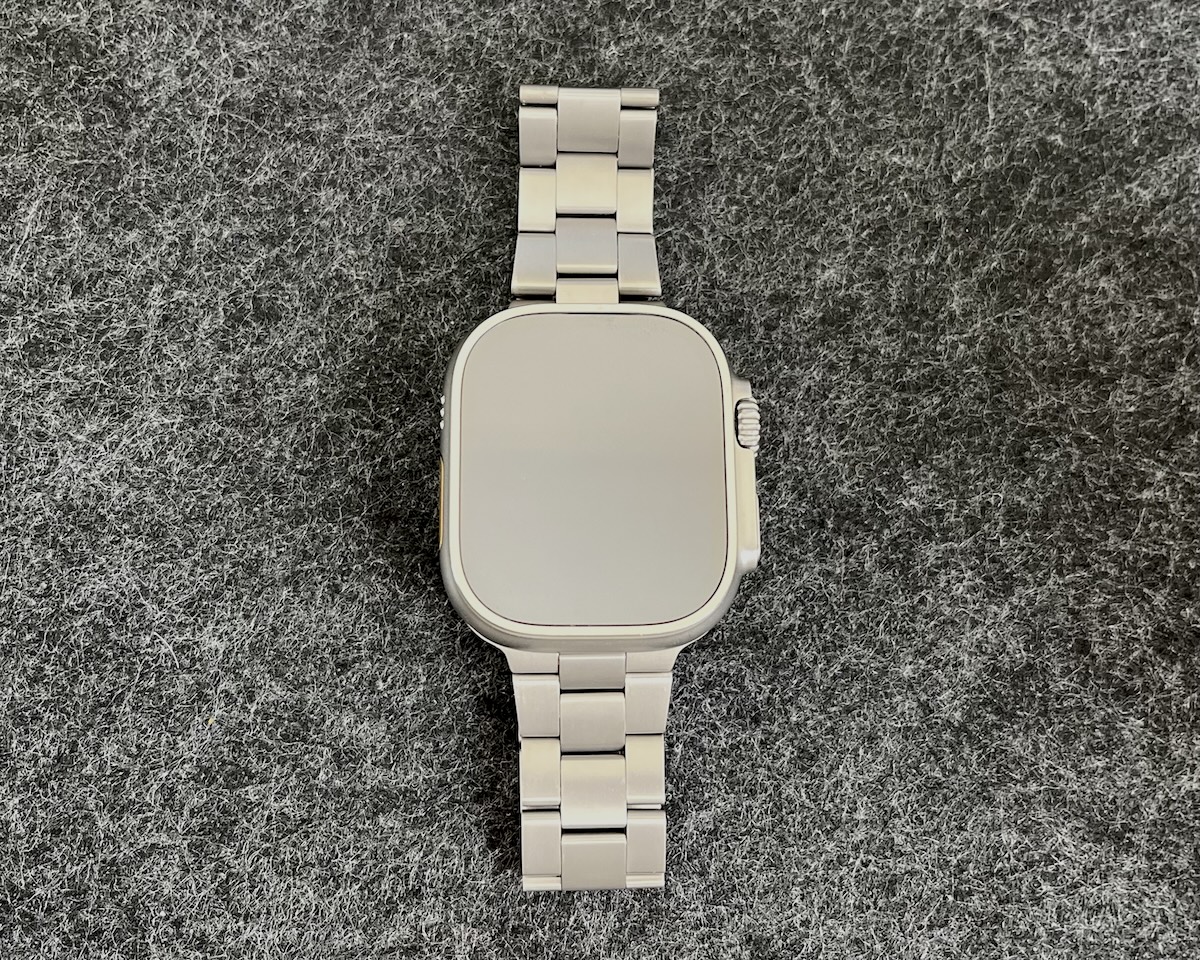 WITHit Titanium Band for Apple Watch review - Get dressy with it - The ...