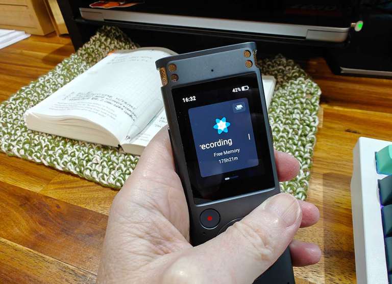 iFLYTEK Smart Recorder review - Voice transcription without the ...