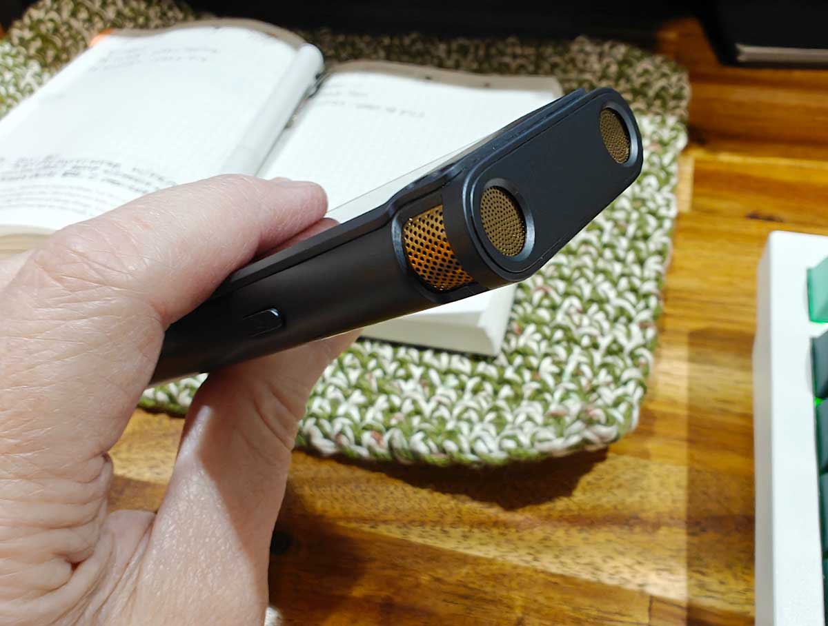 iFLYTEK Smart Recorder review - Voice transcription without the ...