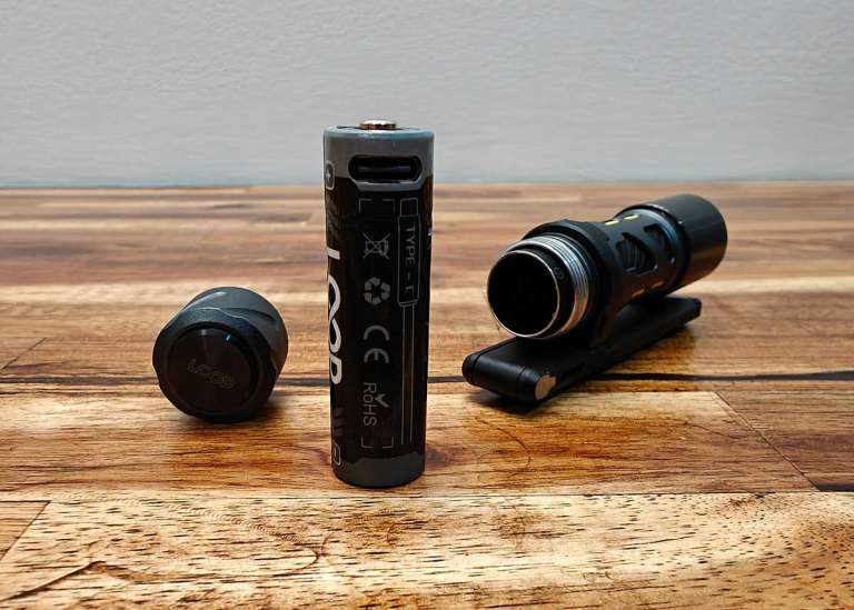 LOOP GEAR SK03 EDC Flashlight review - this flashlight can do more than ...