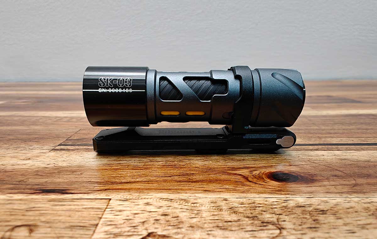 LOOP GEAR SK03 EDC Flashlight review - this flashlight can do more than ...