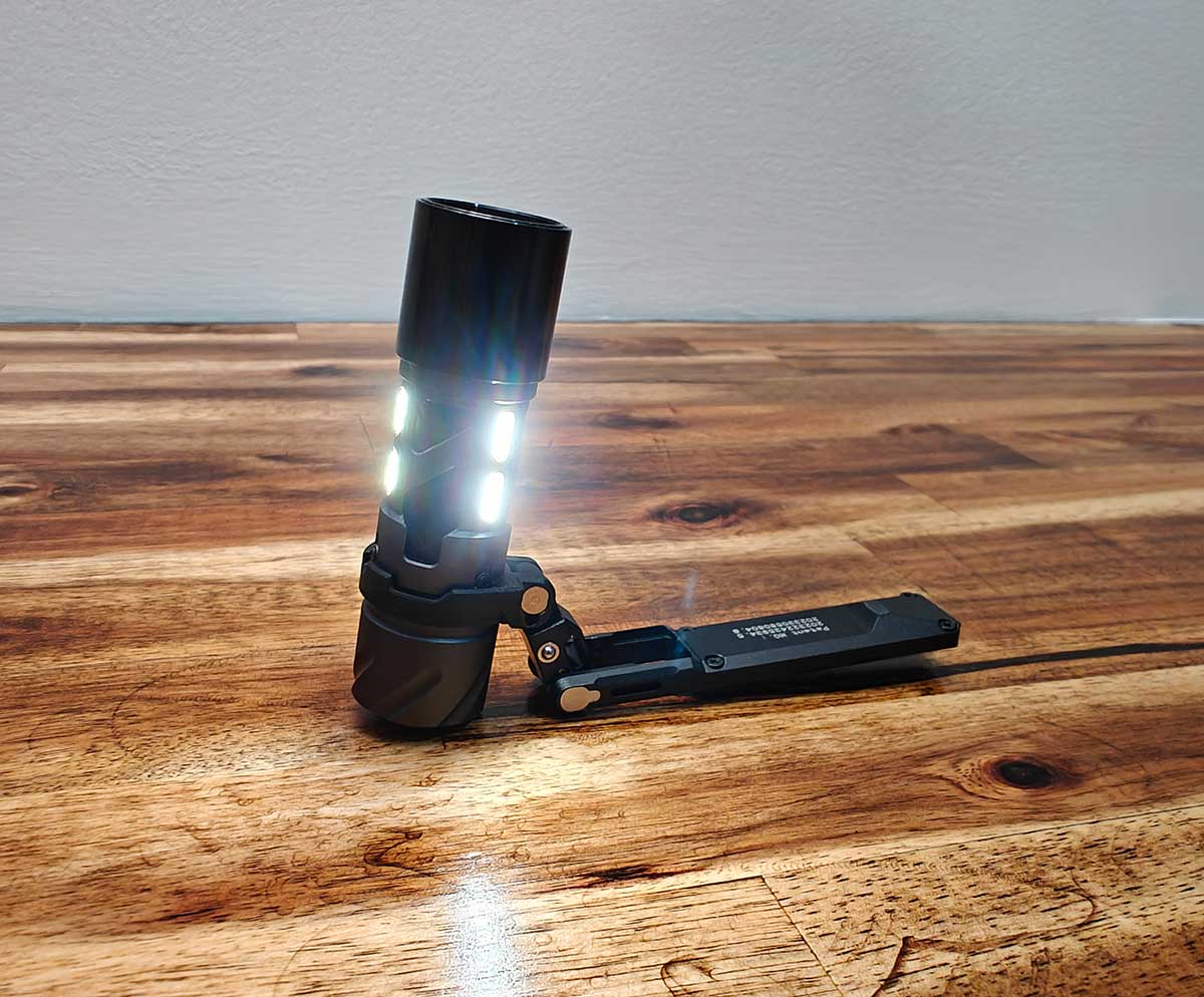LOOP GEAR SK03 EDC Flashlight review - this flashlight can do more than ...