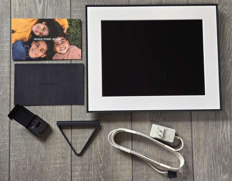 Aura Walden 15" WiFi-Connected Digital Photo Frame review - Free your digital photos - The Gadgeteer