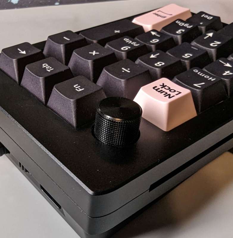 Epomaker EK21-X gasket Numpad review - Who needs a numpad? I do, and ...