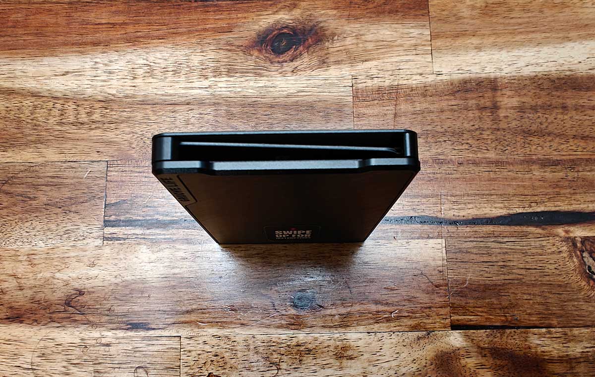 Groove Smart Wallet Trace review - A minimalist wallet with built-in ...