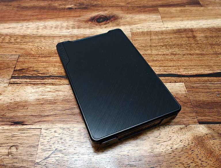 Groove Smart Wallet Trace review - A minimalist wallet with built-in ...