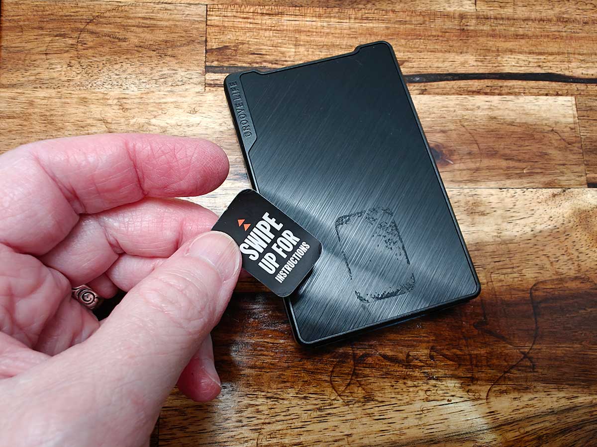 Groove Smart Wallet Trace review - A minimalist wallet with built-in ...