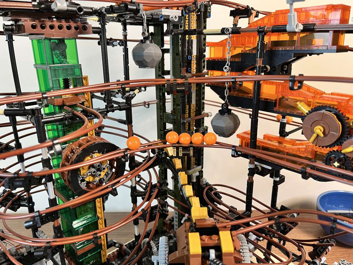 JMBricklayer Steampunk Marble Run review - The most ambitious set ever ...