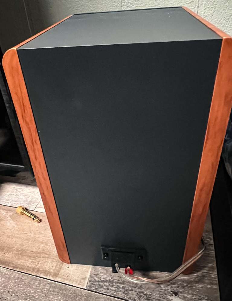 Edifier R1280DBs Powered Bluetooth Bookshelf Speakers review - The ...