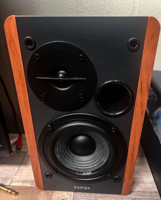 Edifier R1280DBs Powered Bluetooth Bookshelf Speakers review - The ...