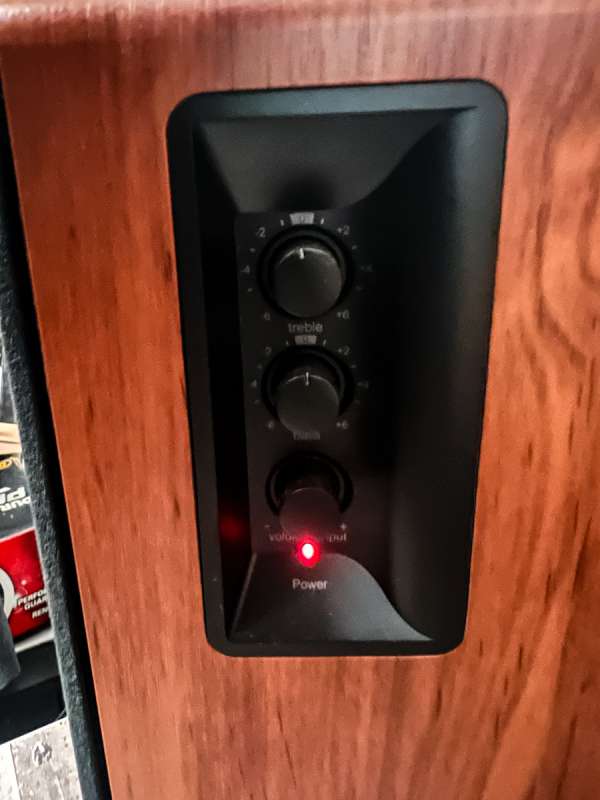 Edifier R1280DBs Powered Bluetooth Bookshelf Speakers review - The ...