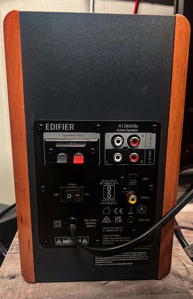 Edifier R1280DBs Powered Bluetooth Bookshelf Speakers review - The ...