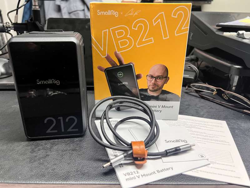 SmallRig x Caleb Pike VB212 mini V Mount Battery review - The Gadgeteer