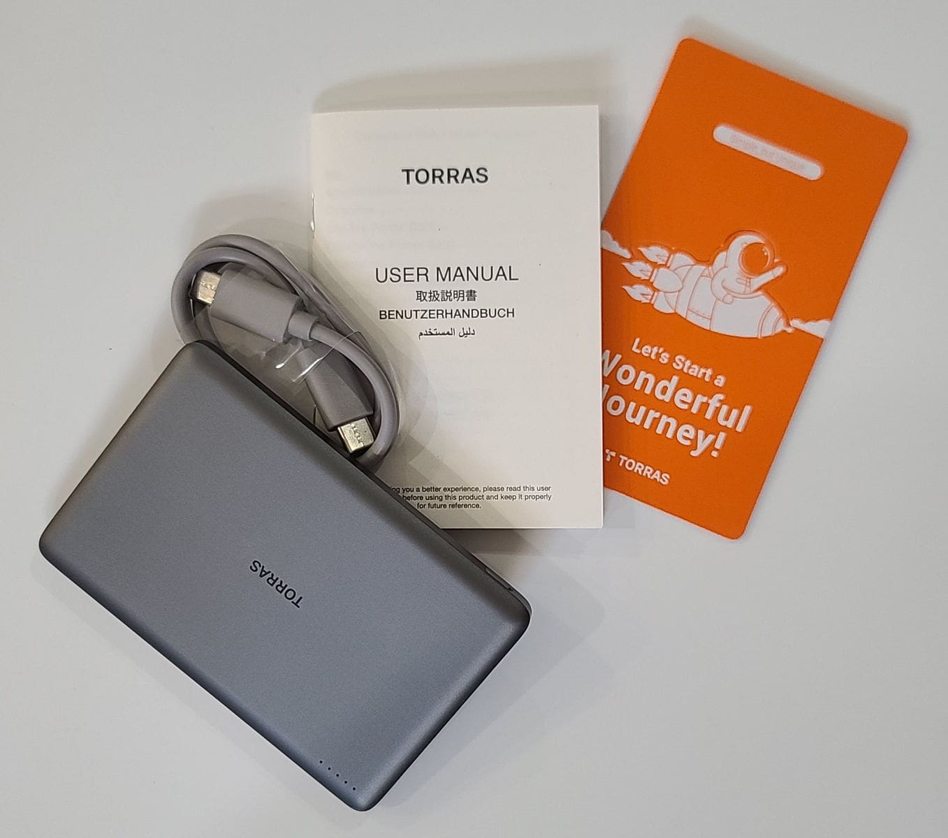 Torras Ultimate Slim MiniMag wireless power bank review - The Gadgeteer