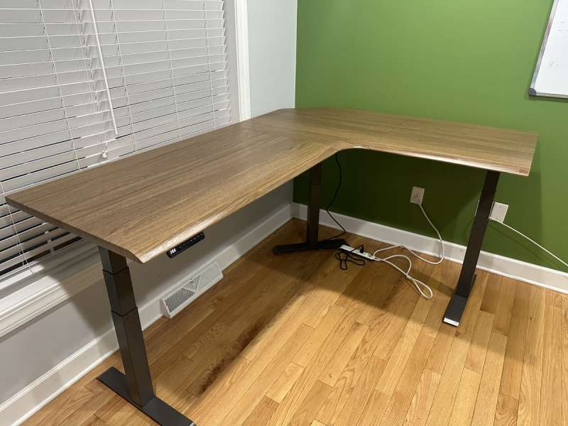 Vari L-Shape Corner Electric Standing Desk review - The Gadgeteer