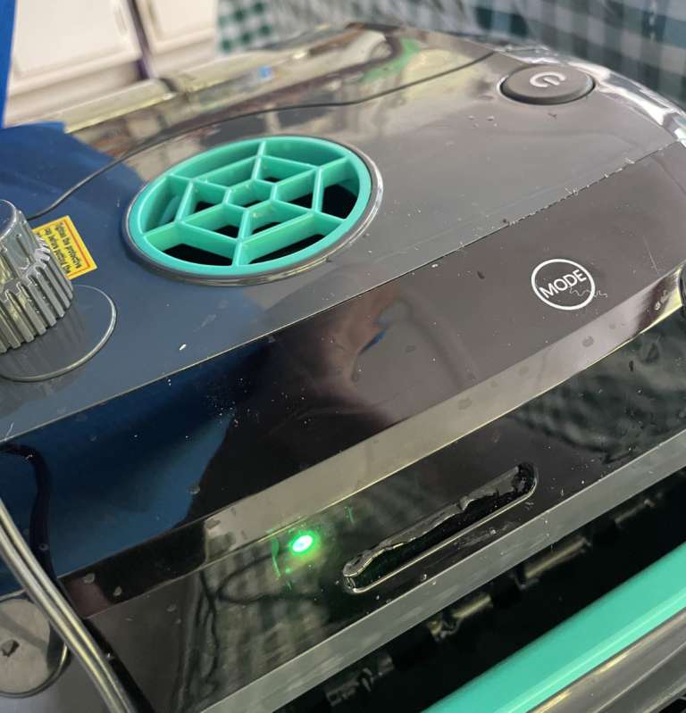 WYBOT S2 Pro Cordless Robotic Pool cleaning robot review - First of its ...